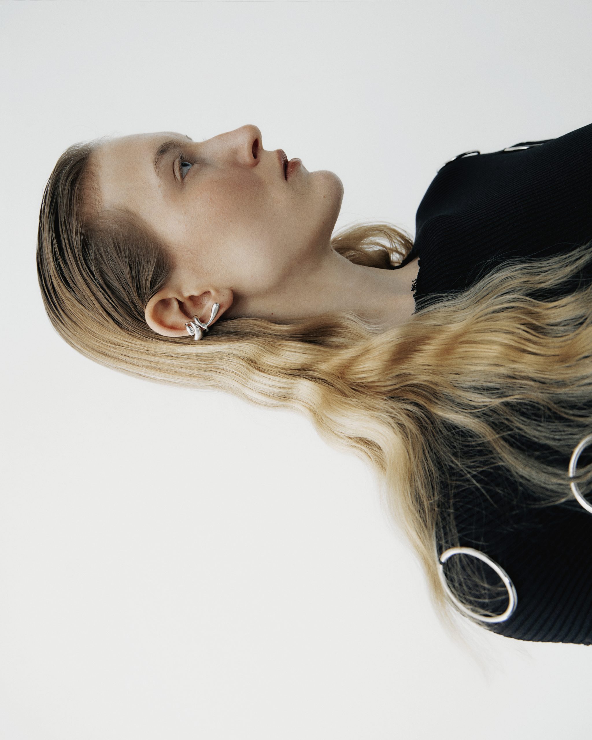 BETWEEN TWO BREATHS - DUEL MAGAZINE